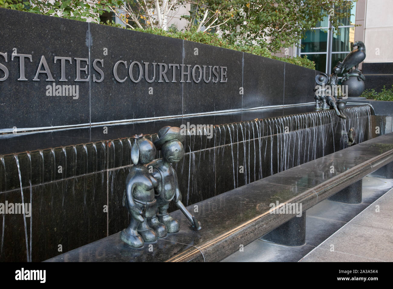 Sculpture Gold Rush at the Robert T. Matsui U.S. Courthouse, Sacramento ...