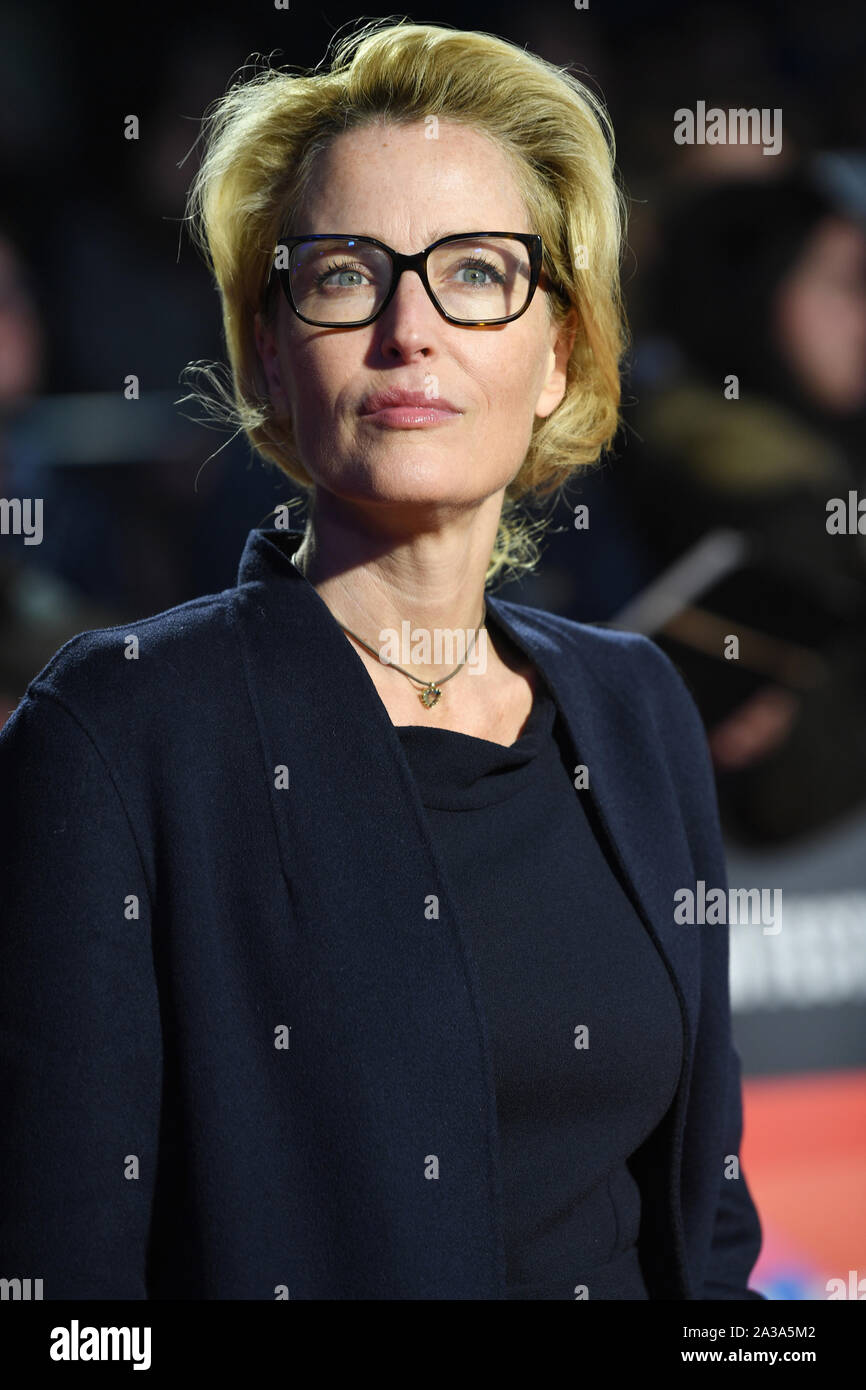 Gillian anderson london 2019 hi-res stock photography and images - Alamy