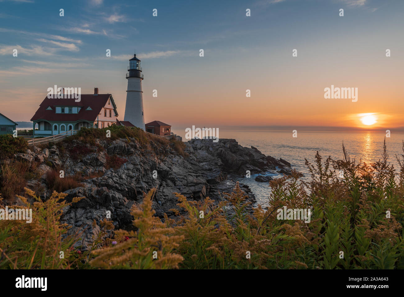 Portland maine sunset boat hi-res stock photography and images - Alamy