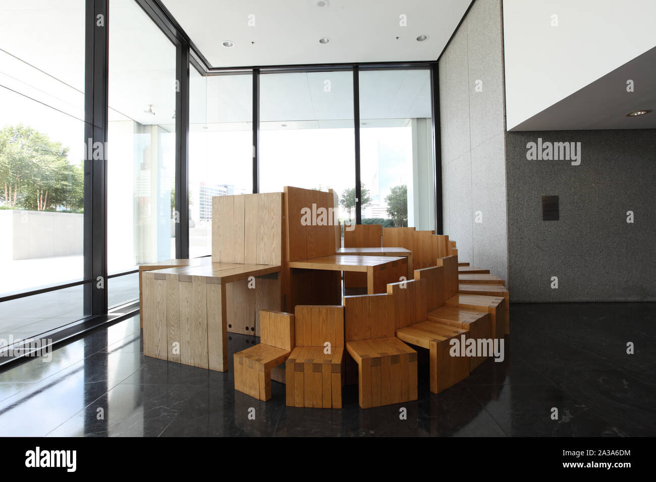 Sculpture Thronapolis at Russell Federal Building & U.S. Courthouse ...