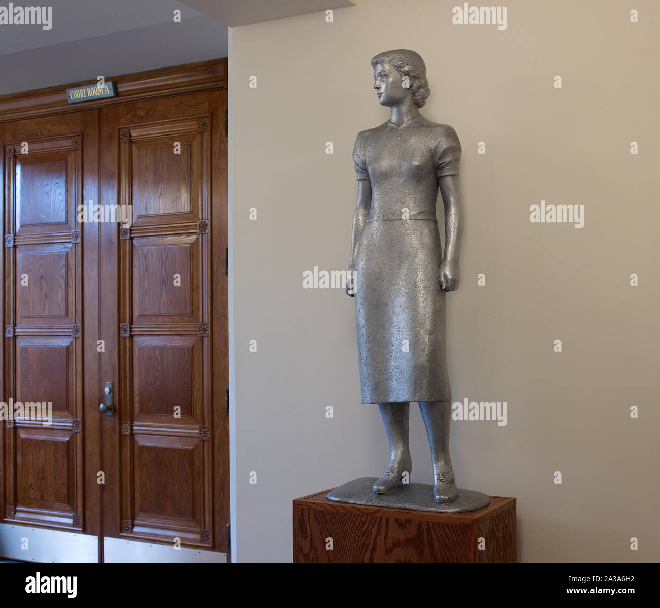 Sculpture Young American Woman at Federal Building and U.S. Courthouse ...