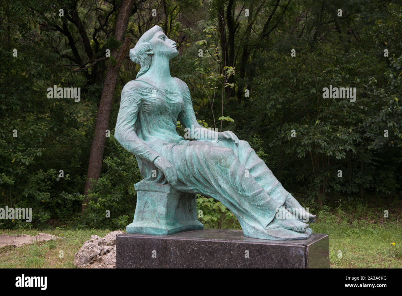 Sculpture at the Umlauf Sculpture Garden & Museum in Austin, Texas ...