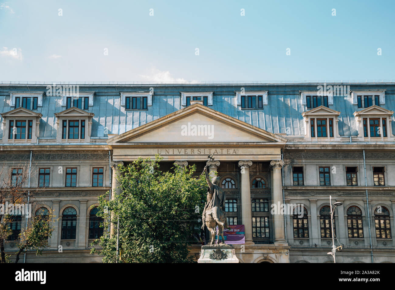 Universitys square hi-res stock photography and images - Alamy