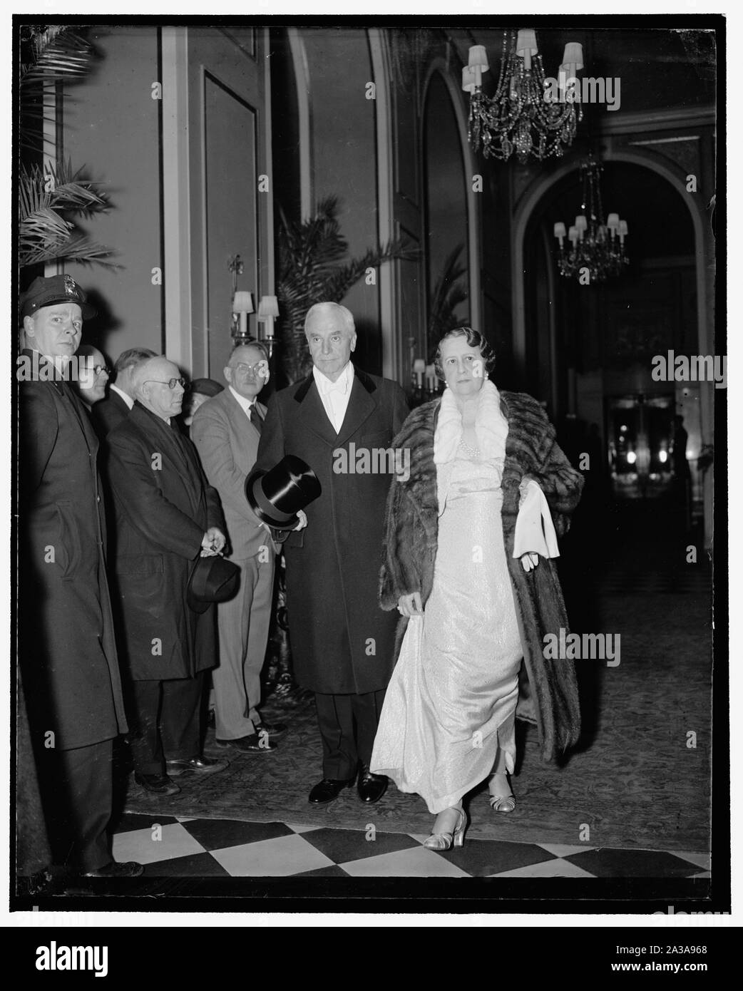 Mrs hull hi-res stock photography and images - Alamy