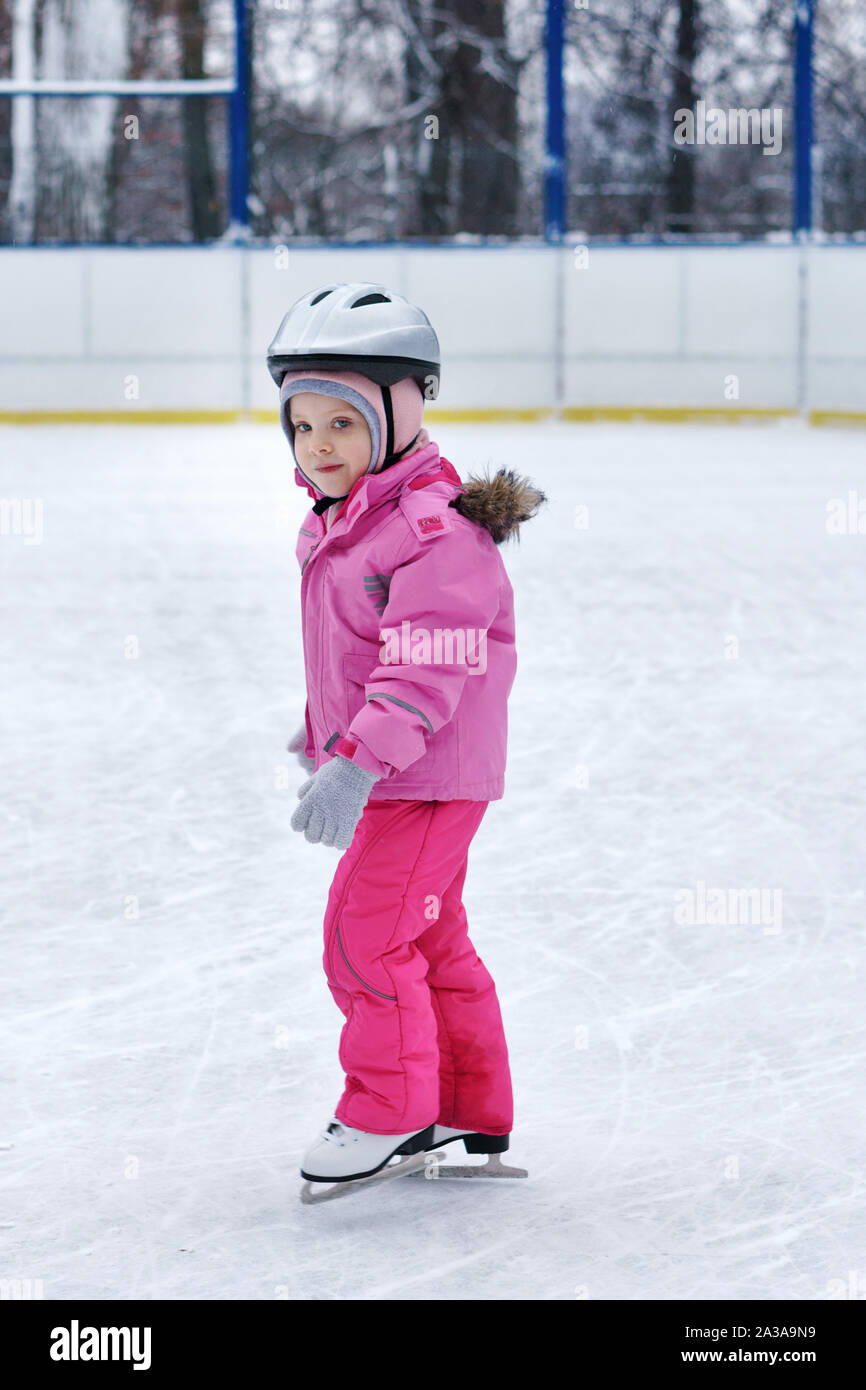 Skat High Resolution Stock Photography and Images - Alamy