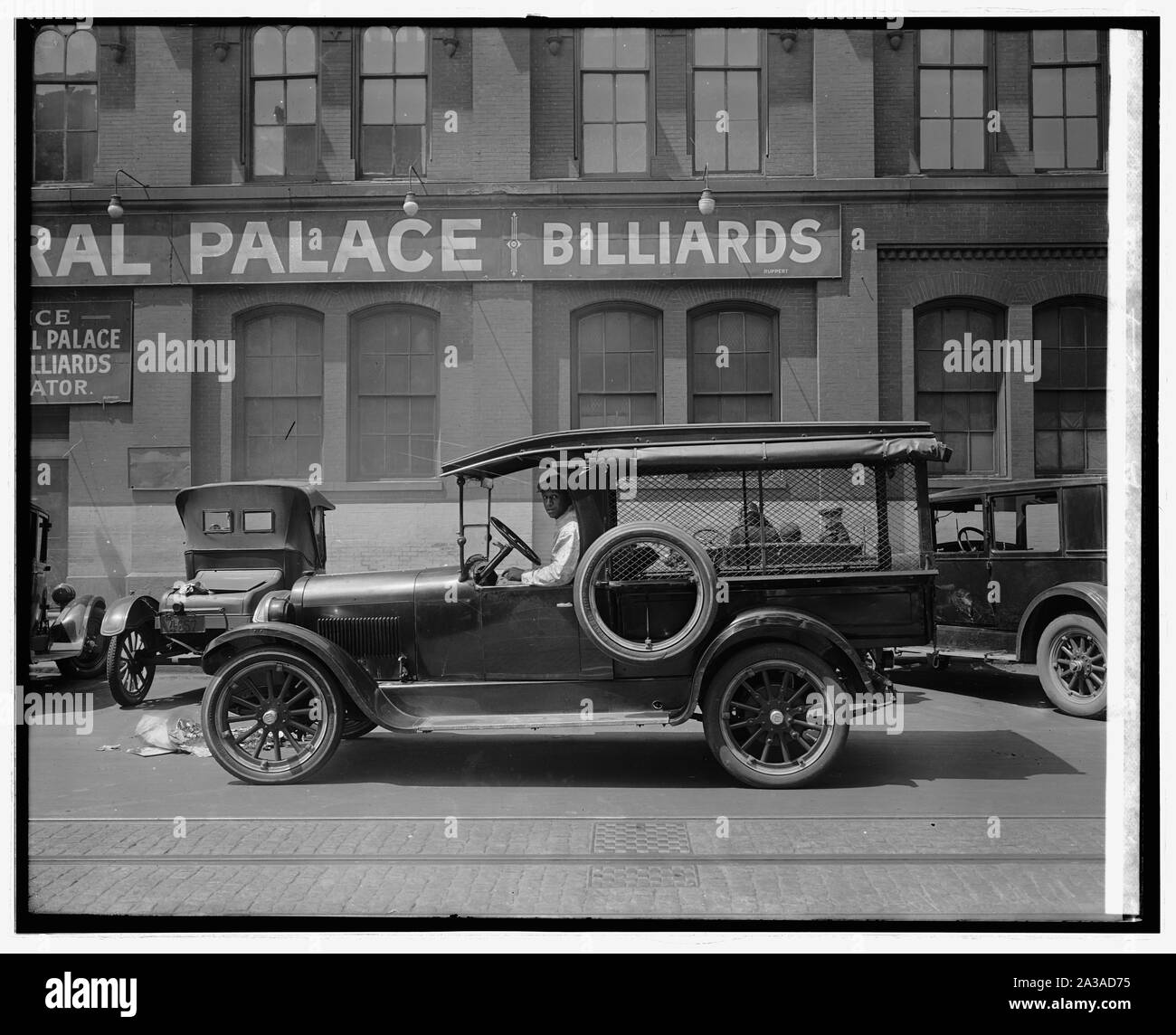 Semmes Motor Co. truck, [1926] Stock Photo - Alamy