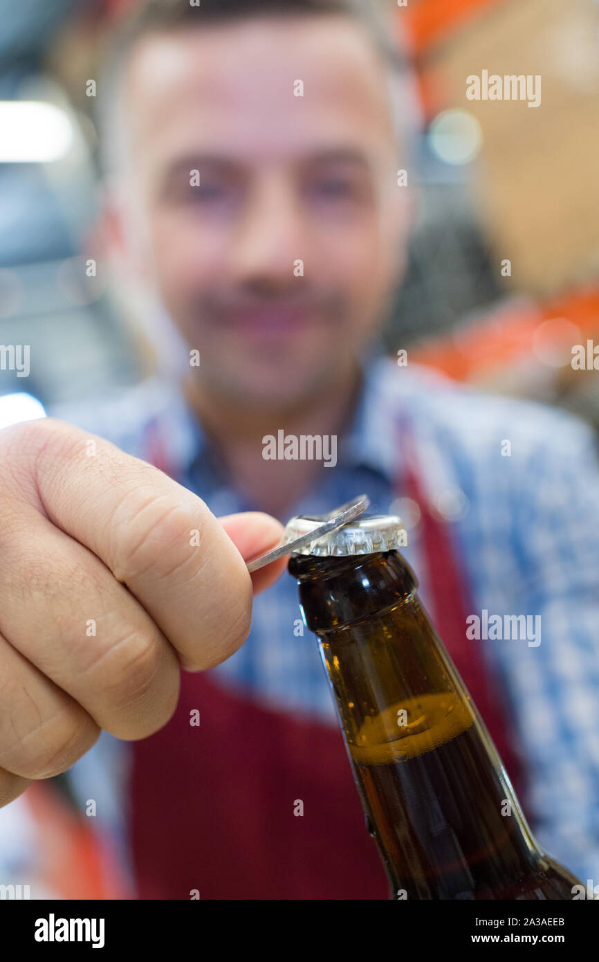 Fizzy bottle opening hi-res stock photography and images - Alamy