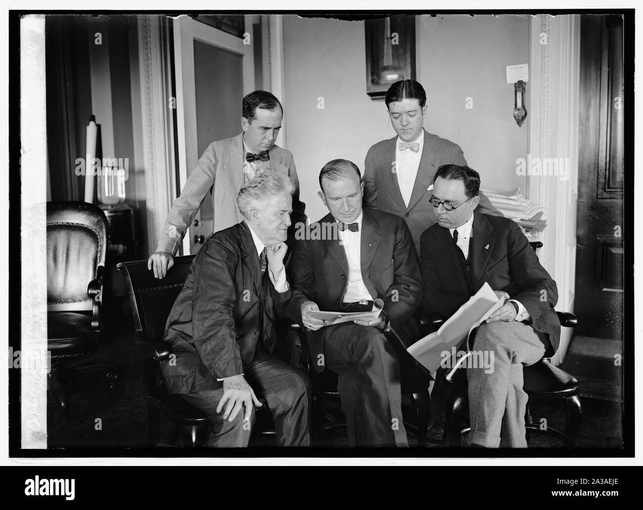 Sen. La Follette, Sen. Wheeler, David K. Miles, B.M. Manly, R.M. La ...