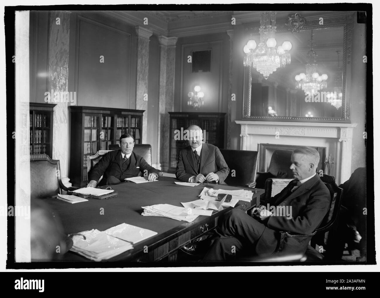 On 20 12 1920 Black and White Stock Photos & Images - Alamy