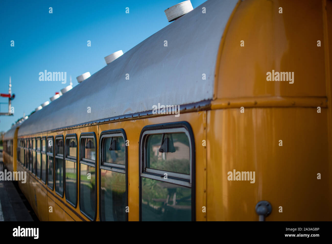 Interior of a steam train carriage hi-res stock photography and images ...