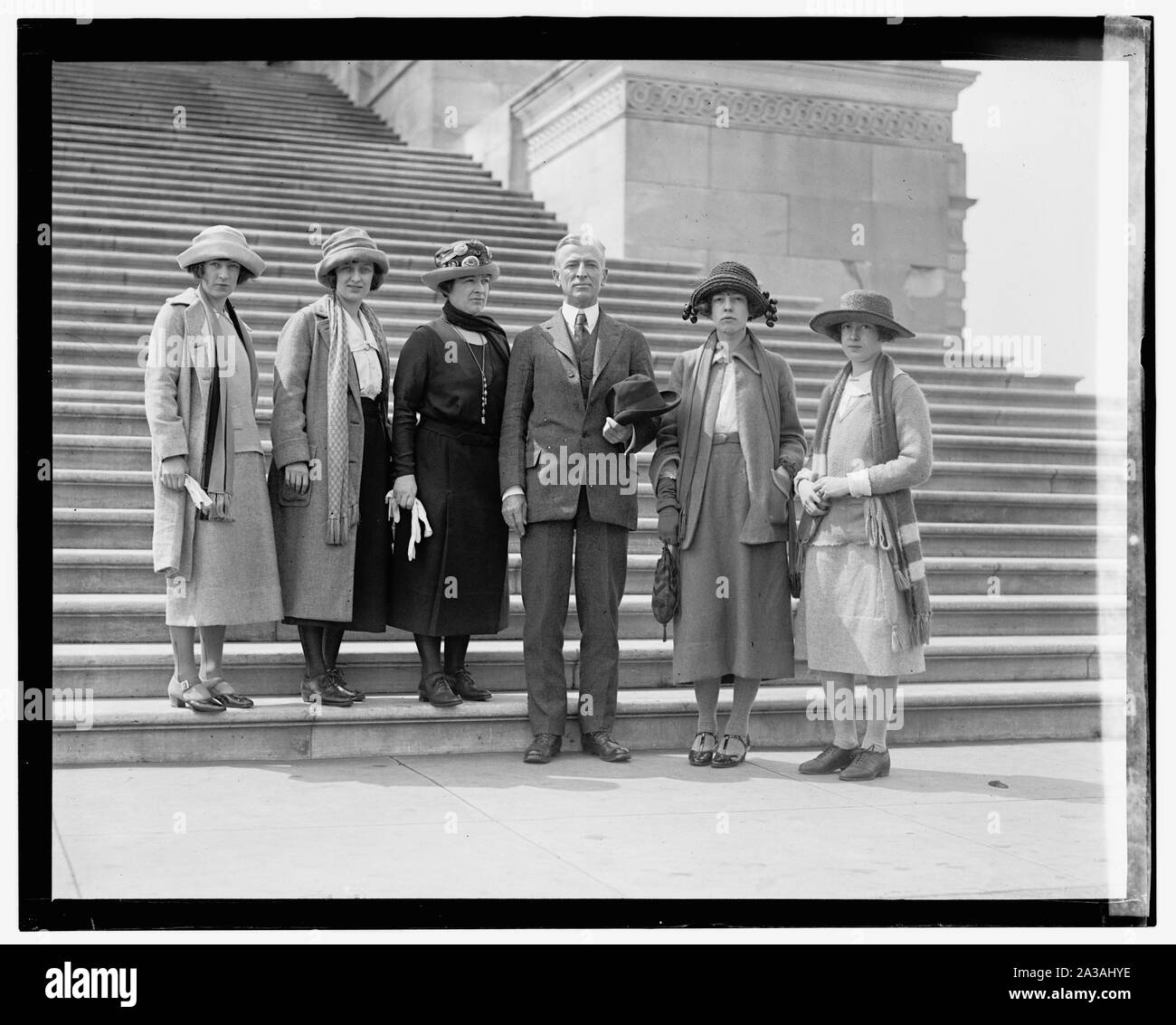 Senator Sutherland & daughter, 4/8/22 Stock Photo - Alamy