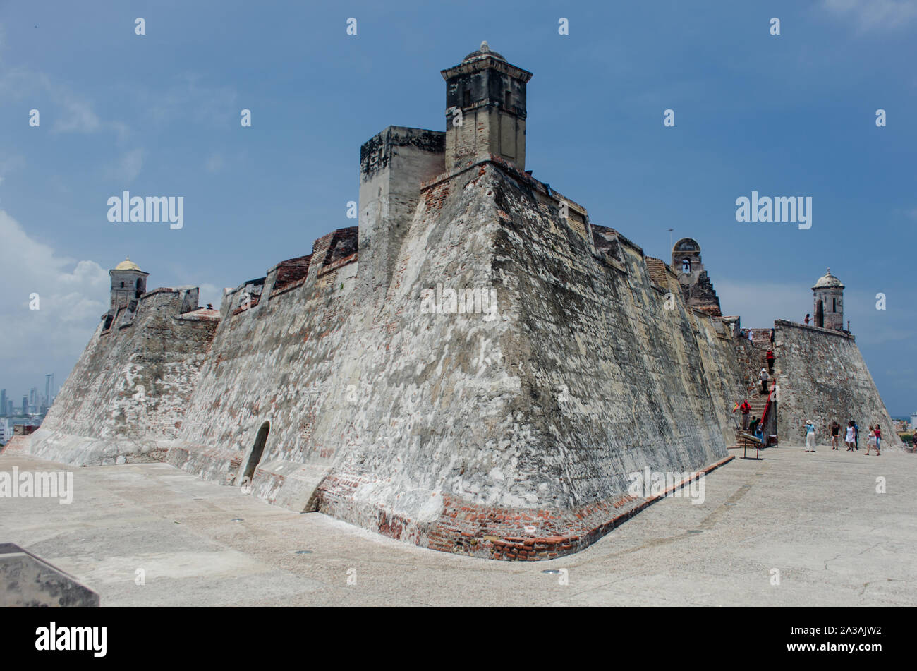 Pirates attack spanish colonial city hi-res stock photography and ...