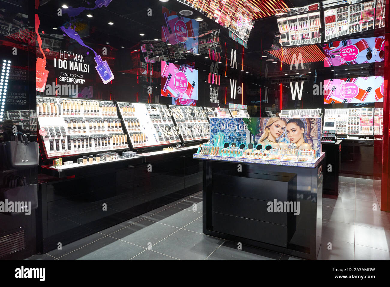 Wycon cosmetics hi-res stock photography and images - Alamy