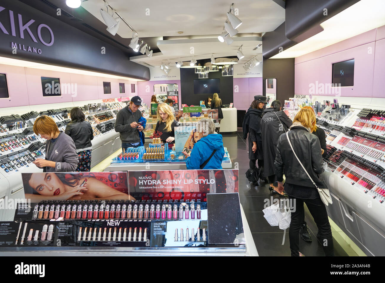 Kiko Cosmetics High Resolution Stock Photography and Images - Alamy