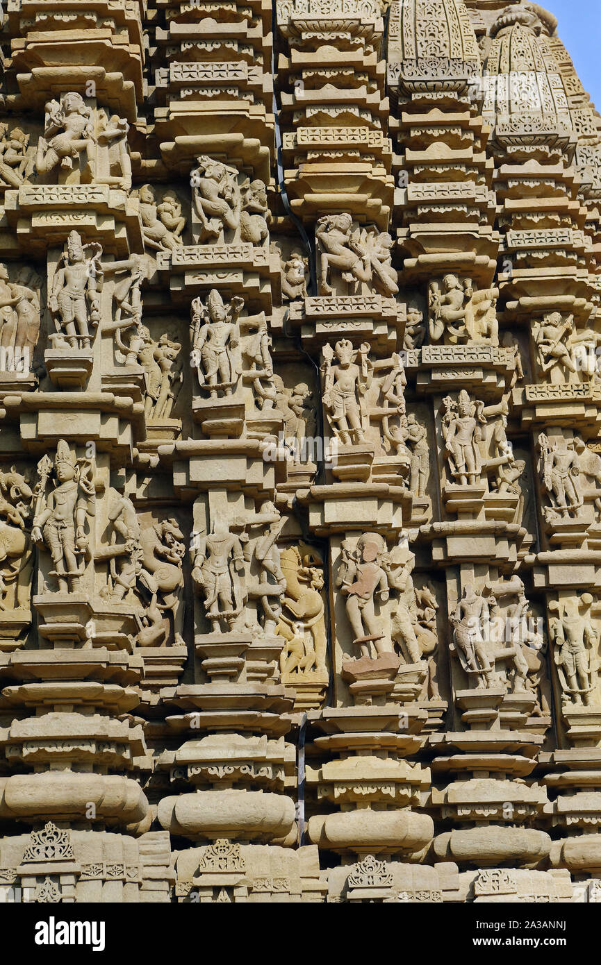 Sculptured panel on the plinth of Duladeo temple Stock Photo - Alamy