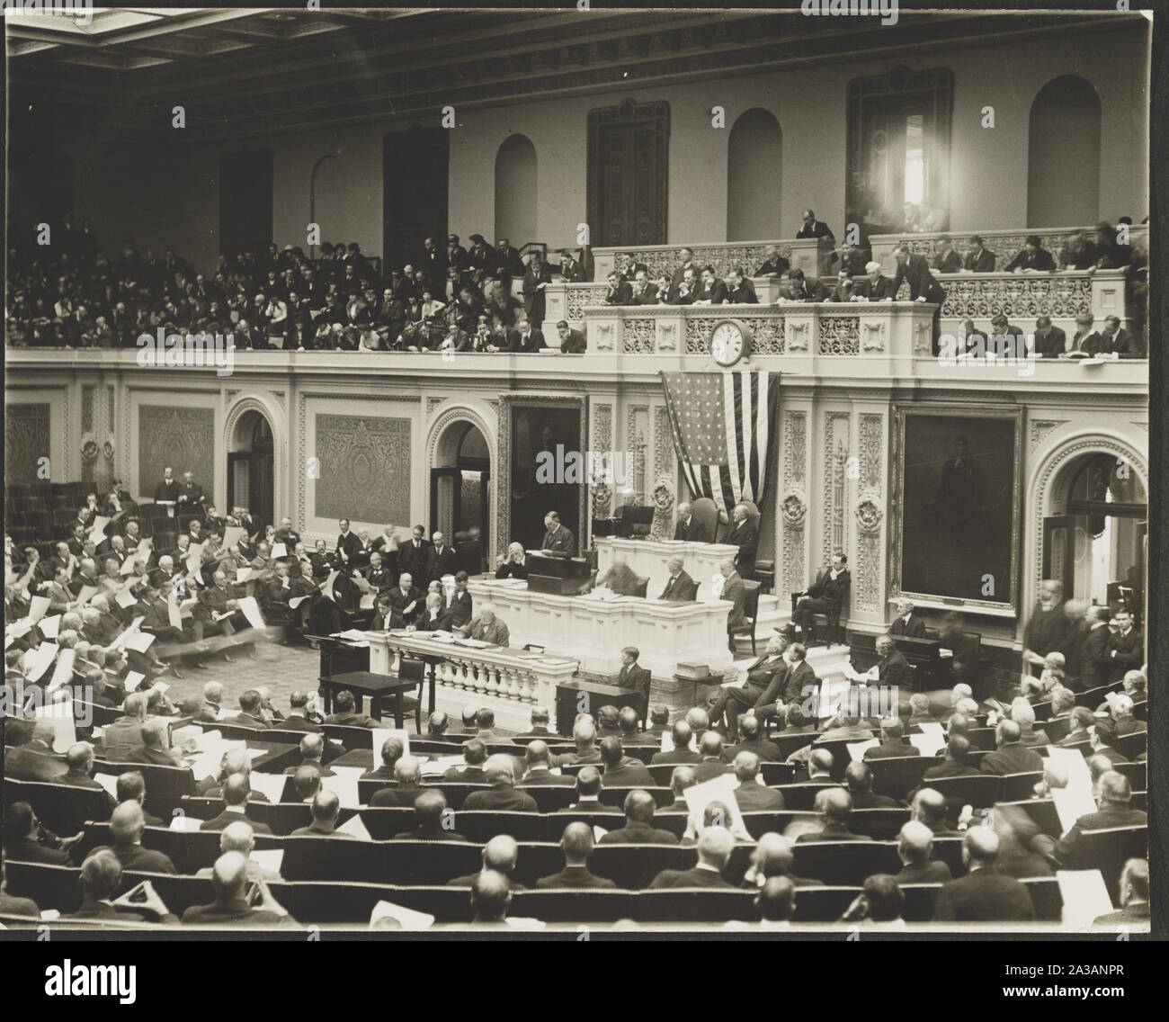 U s house of representatives session hi-res stock photography and ...