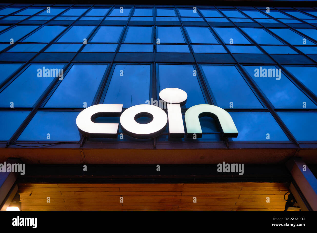 Coin department store hi-res stock photography and images - Alamy