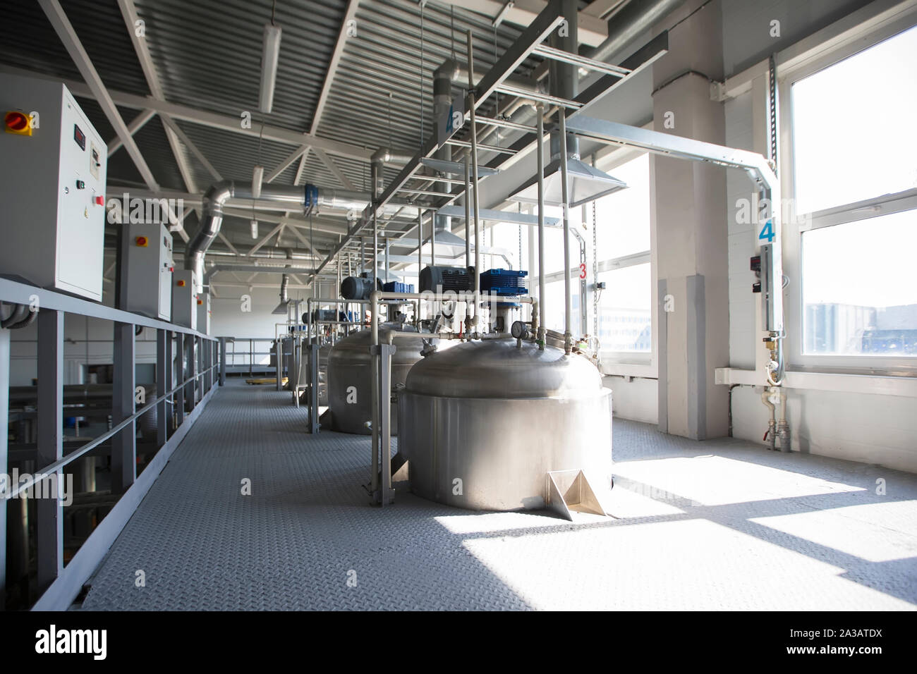 Factory chemical mixer hi-res stock photography and images - Alamy