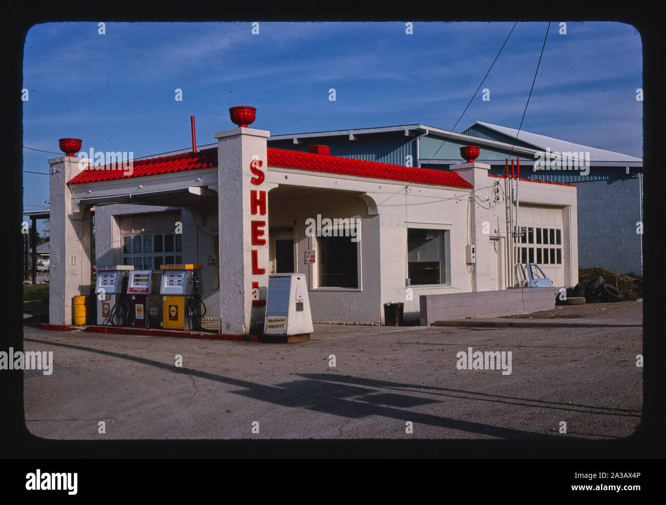 Shell station, Caldwell, Ohio Stock Photo - Alamy