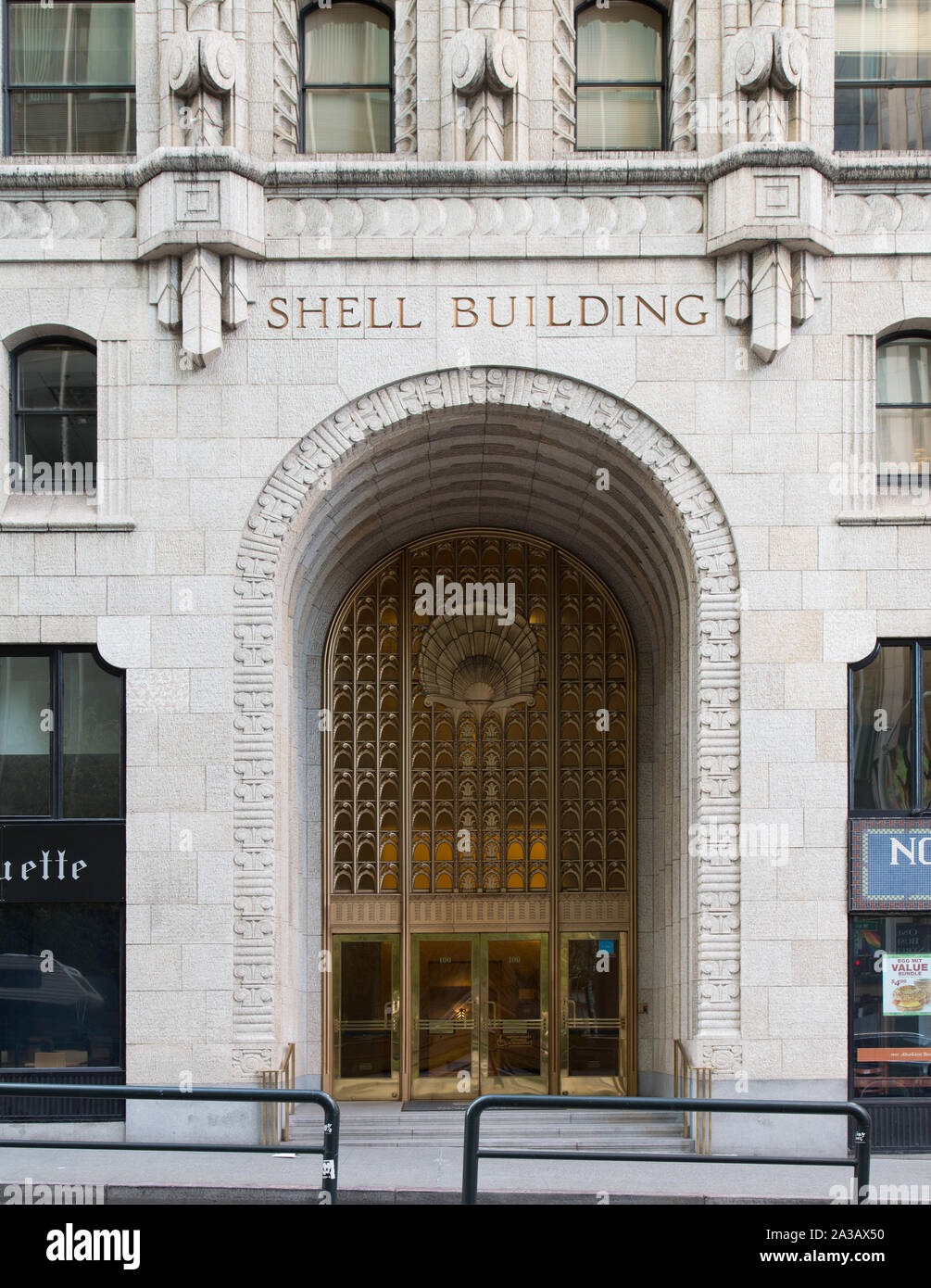 Shell Oil Building in downtown San Francisco, California Stock Photo ...
