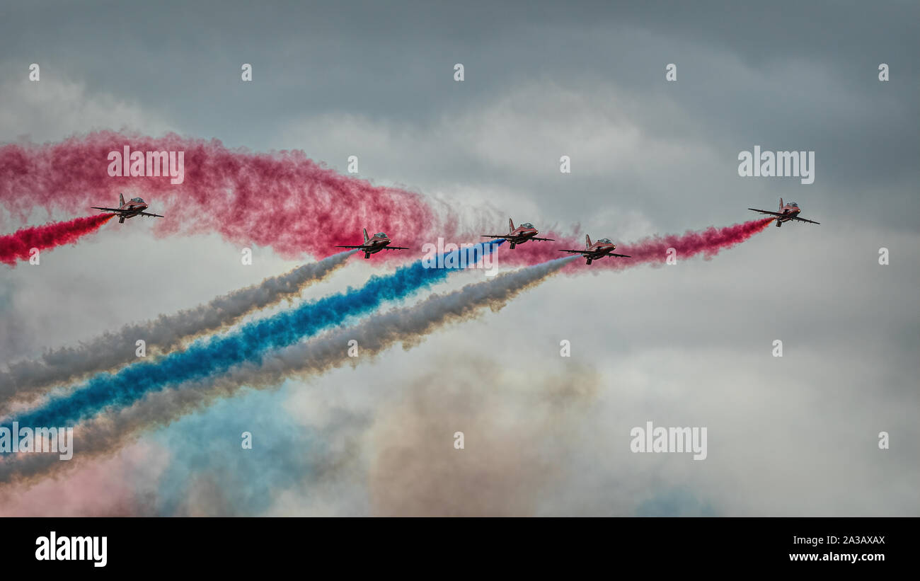 Red Arrows, Royal Air Force Aerobatic Display Team Stock Photo - Alamy