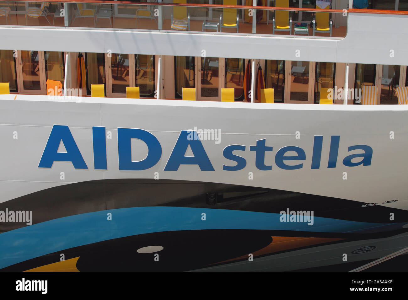 Sign signage cruise ship hi-res stock photography and images - Alamy