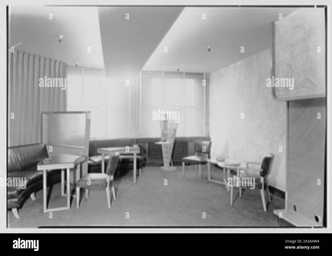 1350 broadway hi-res stock photography and images - Alamy