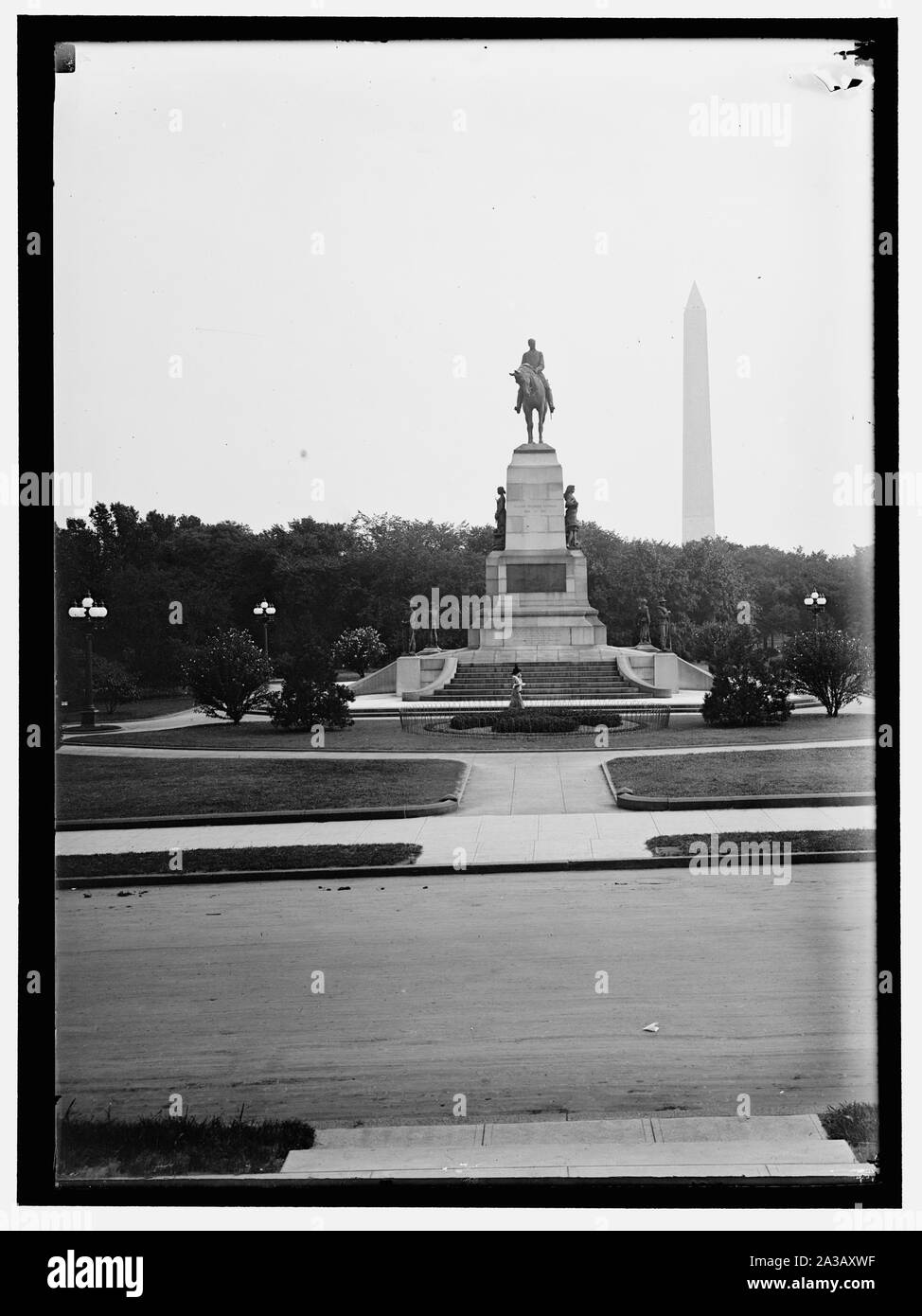 Sherman washington monument Black and White Stock Photos & Images - Alamy