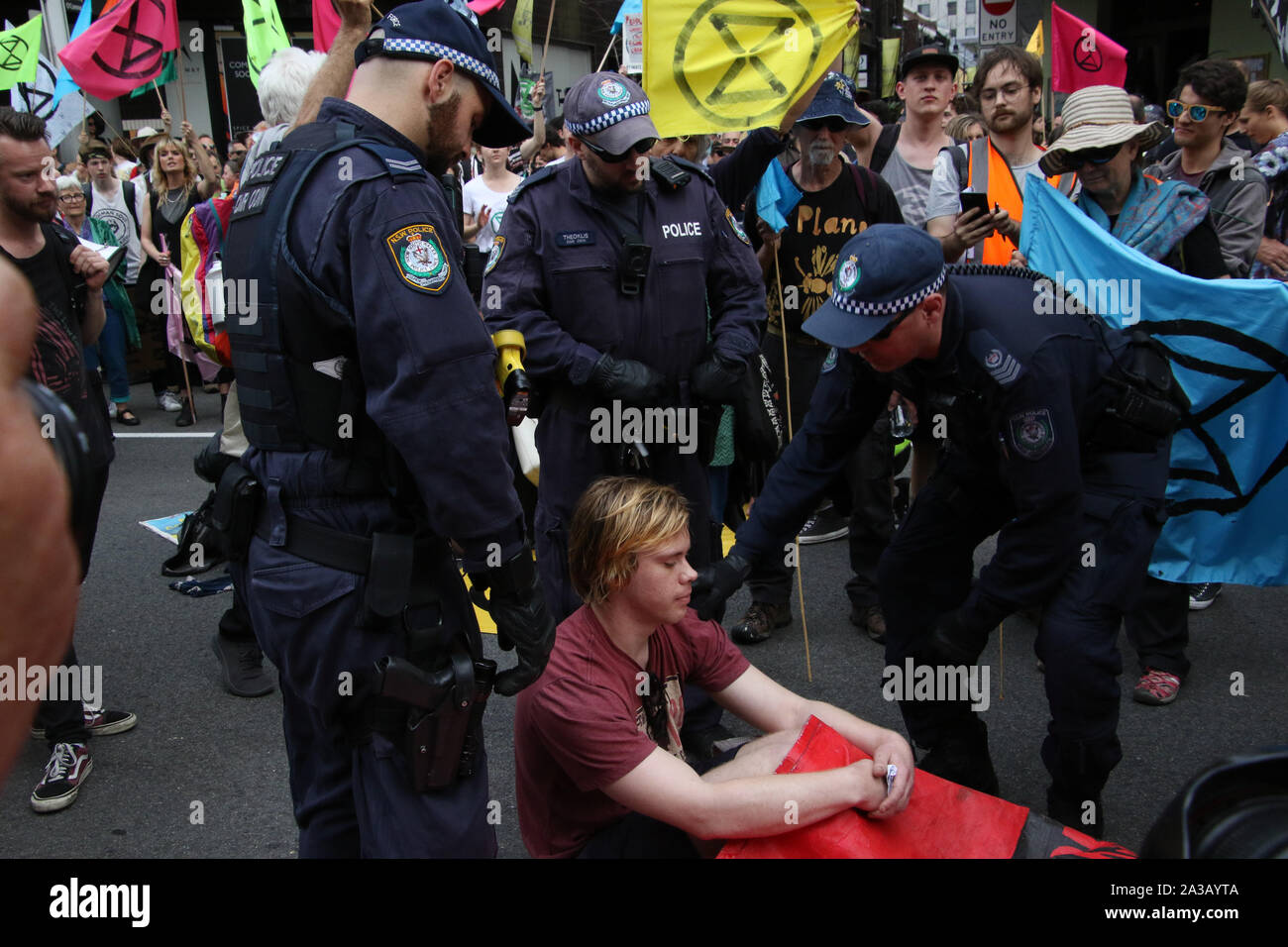 Sydney, Australia. 7th October 2019. Extinction Rebellion’s Sydney ...