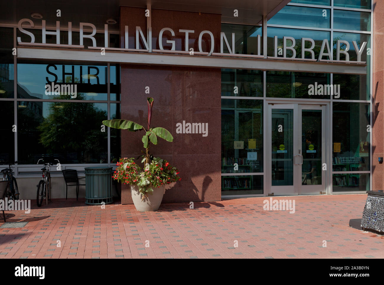 Shirlington hi-res stock photography and images - Alamy