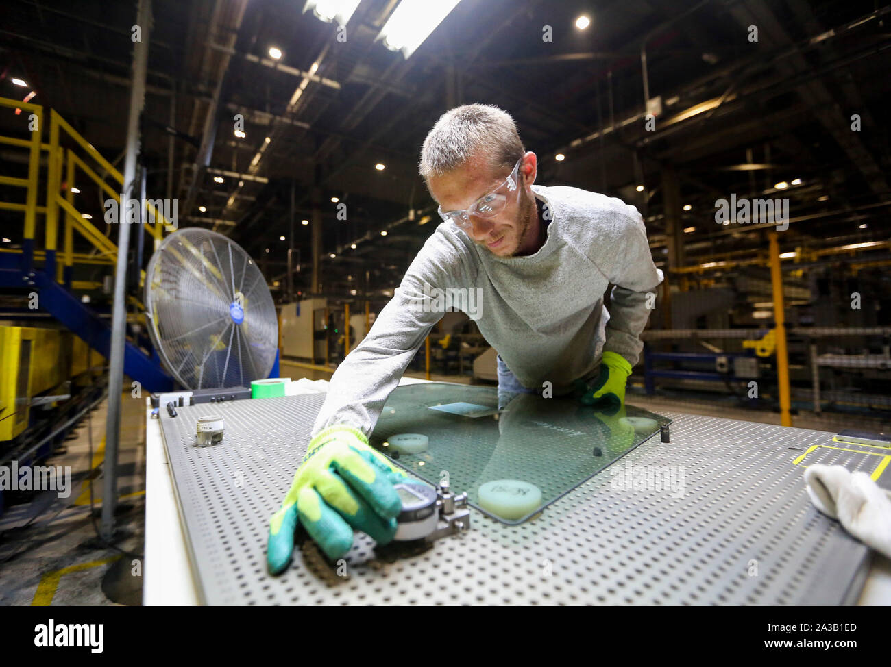 Fuyao glass hi-res stock photography and images - Alamy