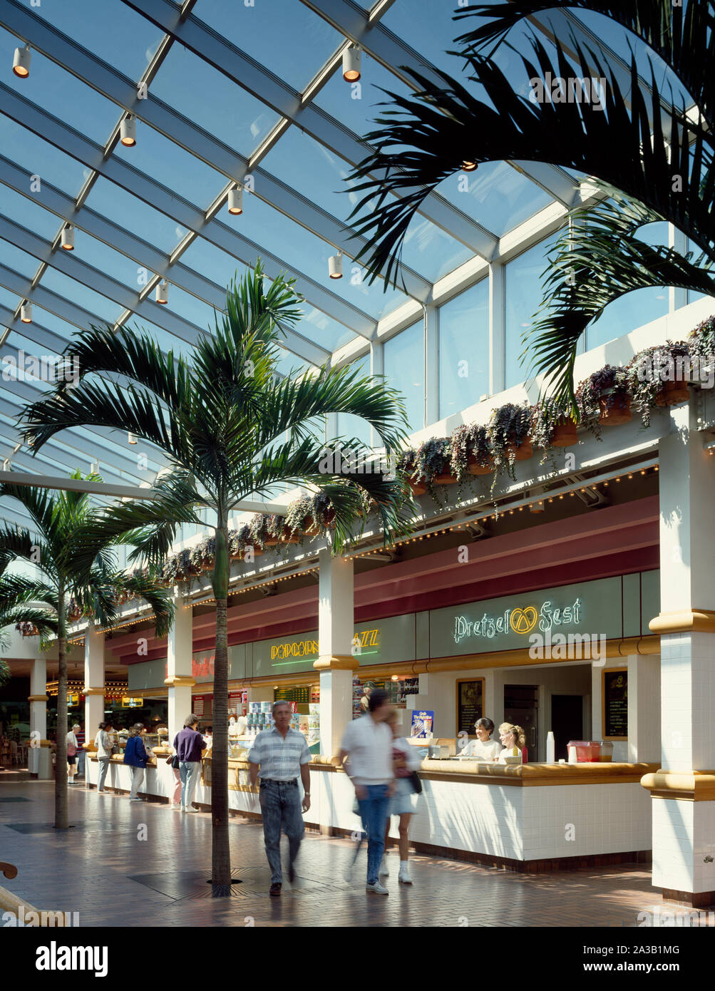Shopping mall food court stands Stock Photo - Alamy