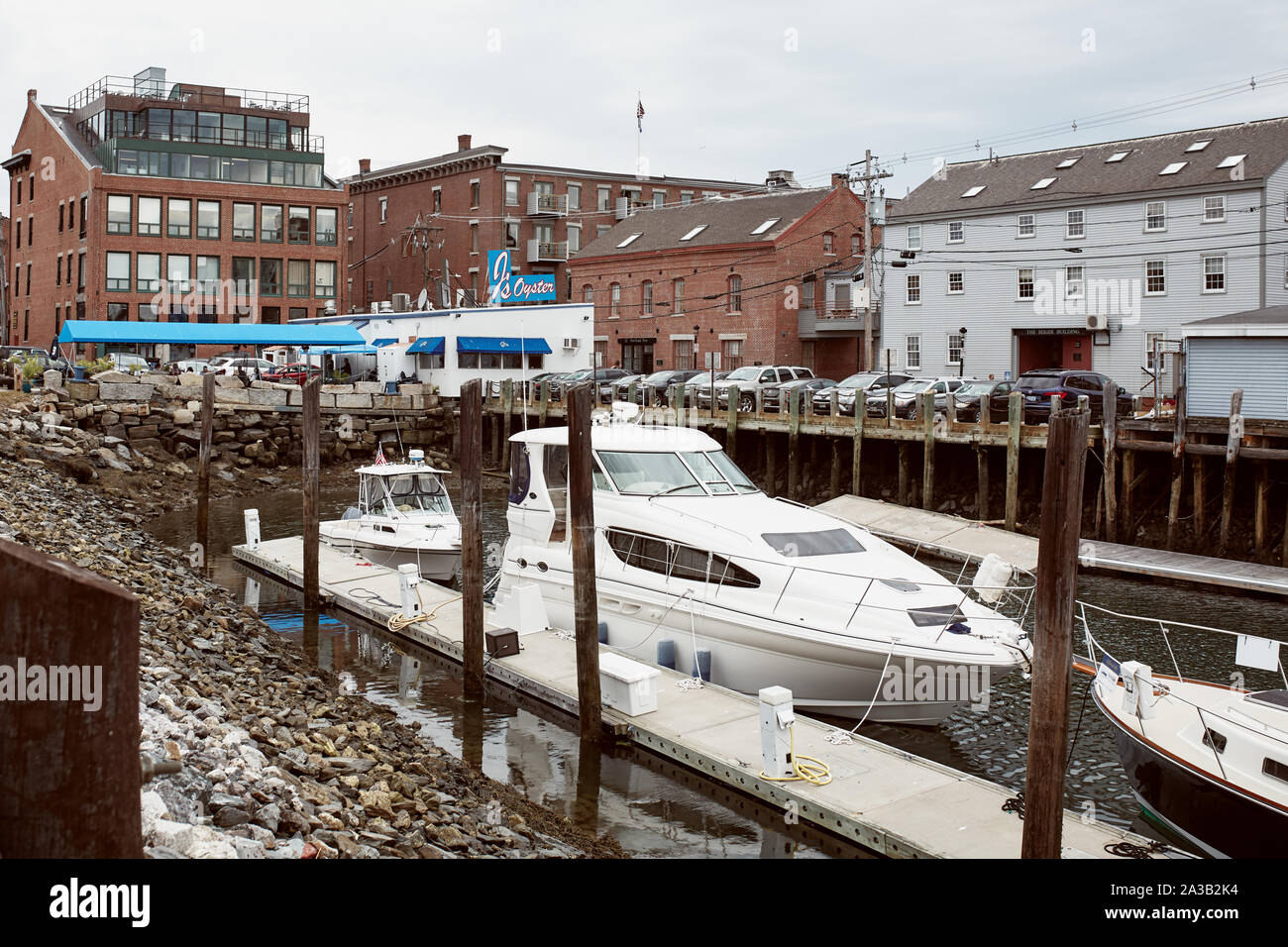 Portland maine harbor boats hi-res stock photography and images - Alamy