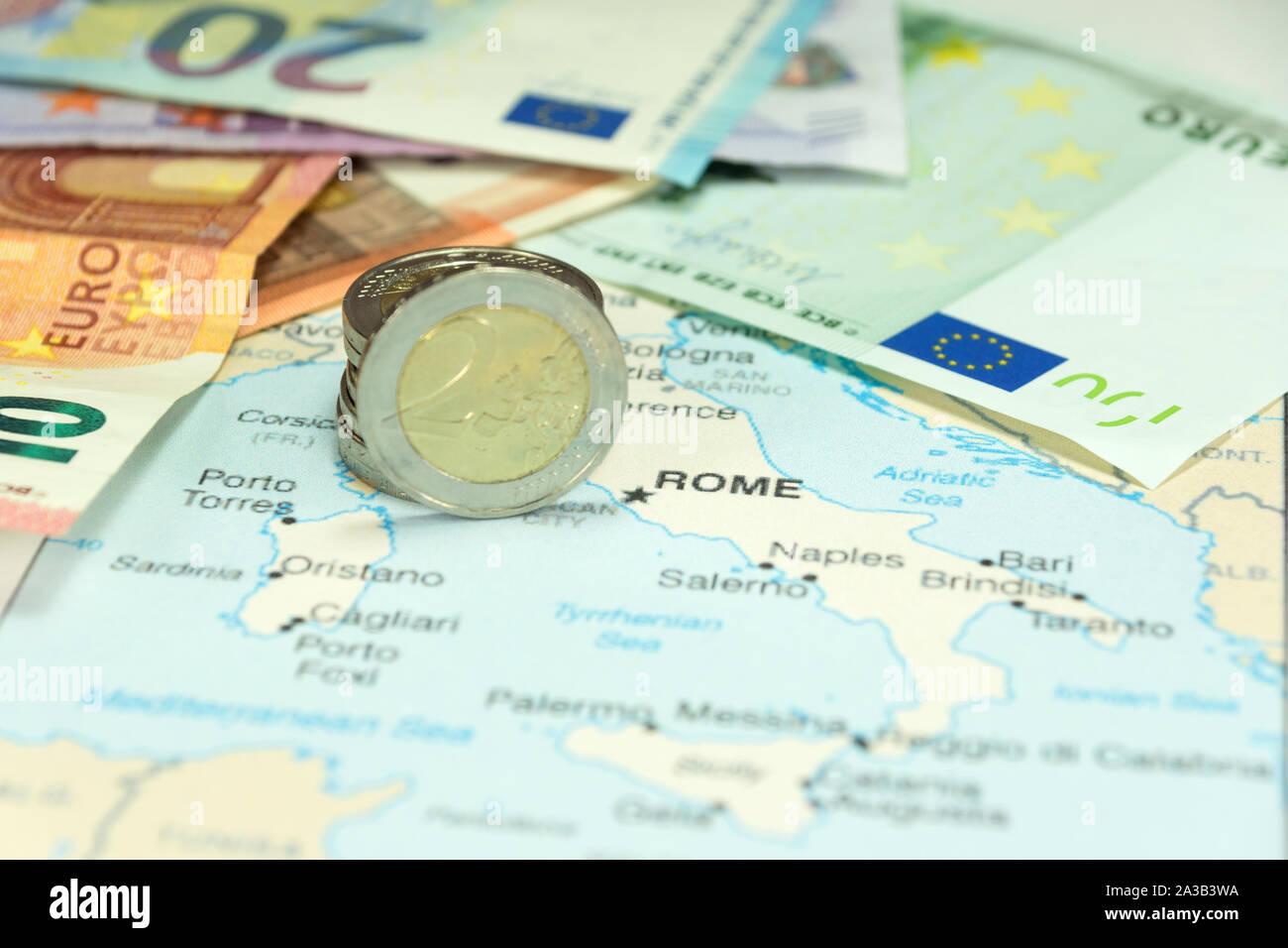 Map of Italy and Euro money Stock Photo - Alamy