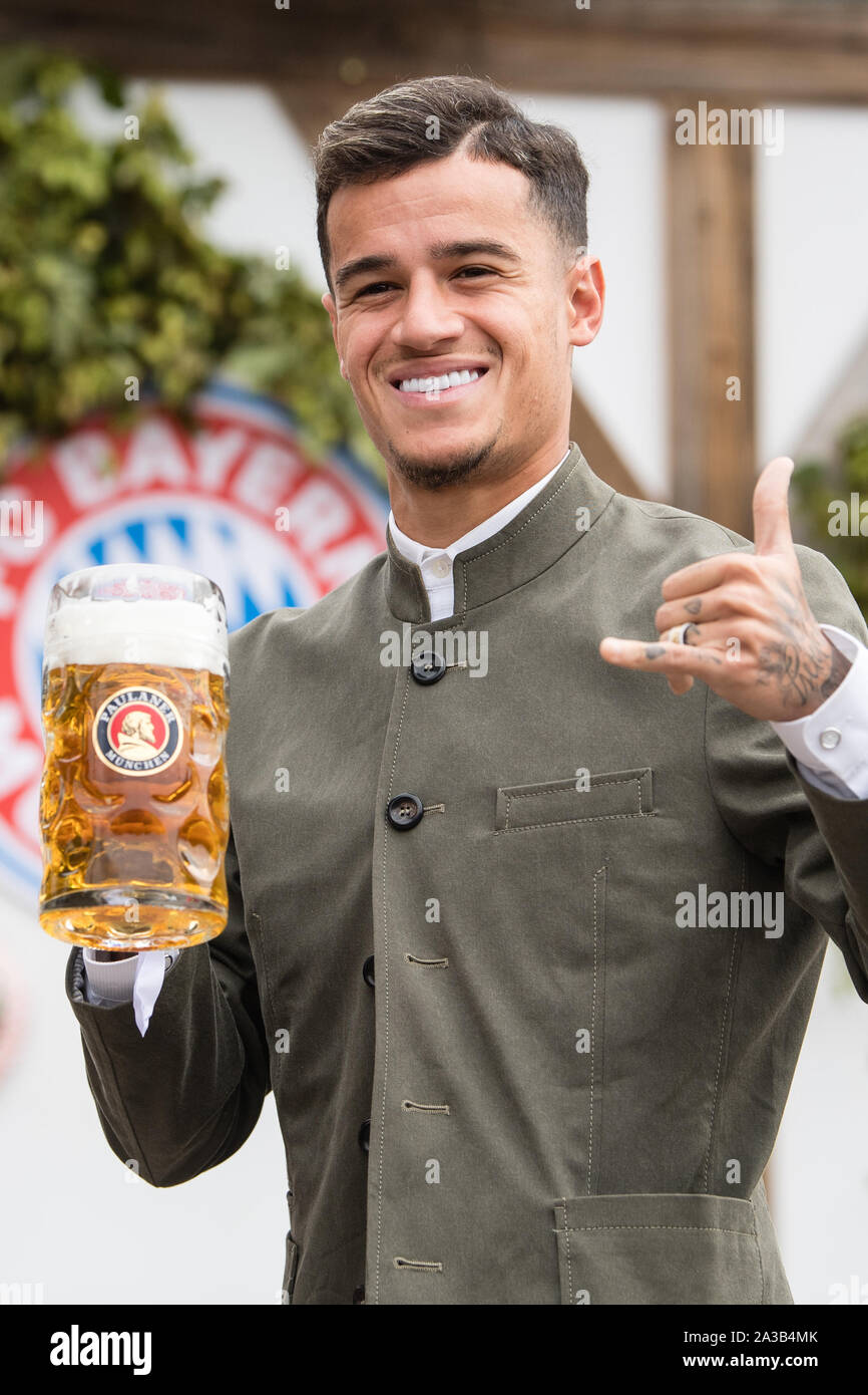 06 October 2019, Bavaria, Munich: Philippe Coutinho from FC Bayern ...
