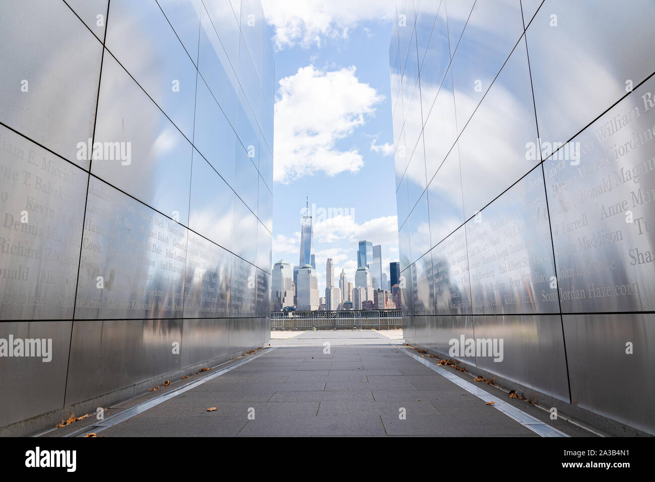 Empty sky hi-res stock photography and images - Alamy