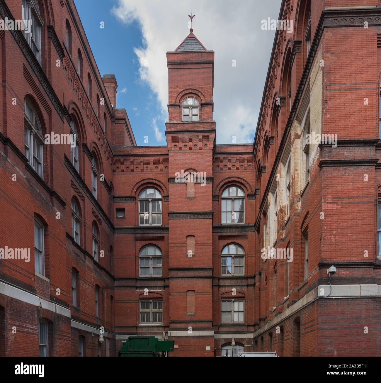 Sidney Yates Federal Building, Washington, D.C Stock Photo - Alamy