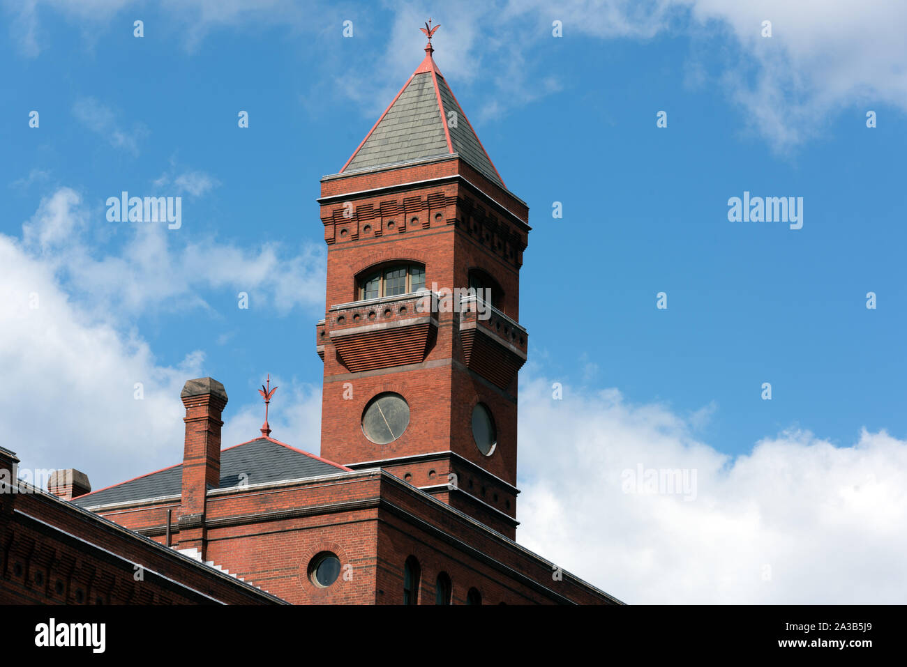Sidney Yates Federal Building, Washington, D.C Stock Photo - Alamy