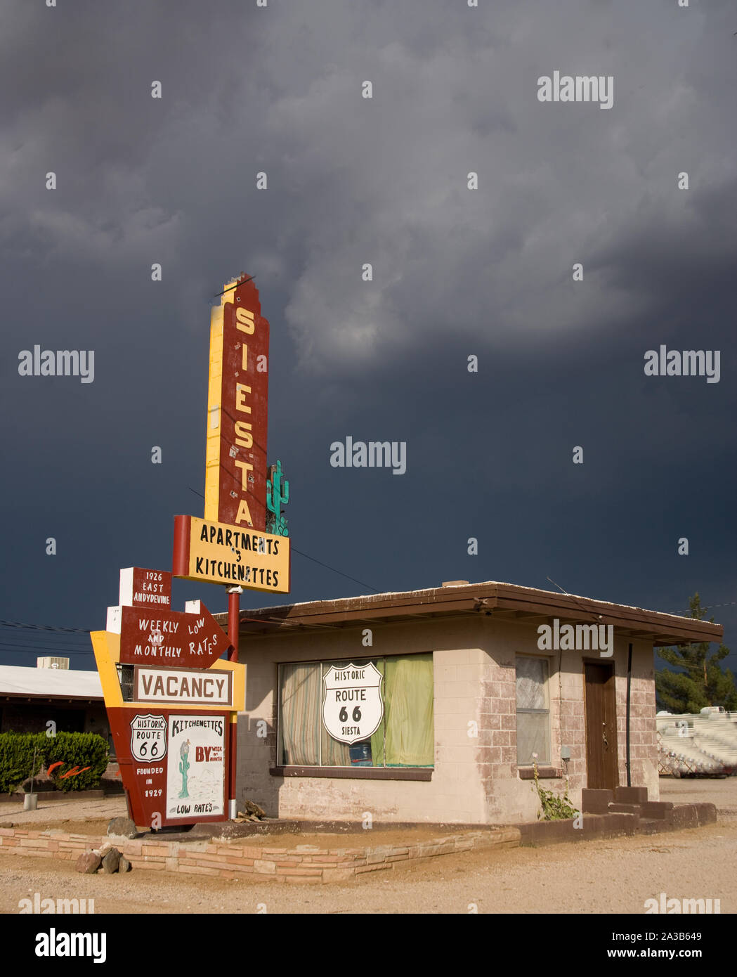 Siesta Motel, Kingman, Arizona Stock Photo - Alamy