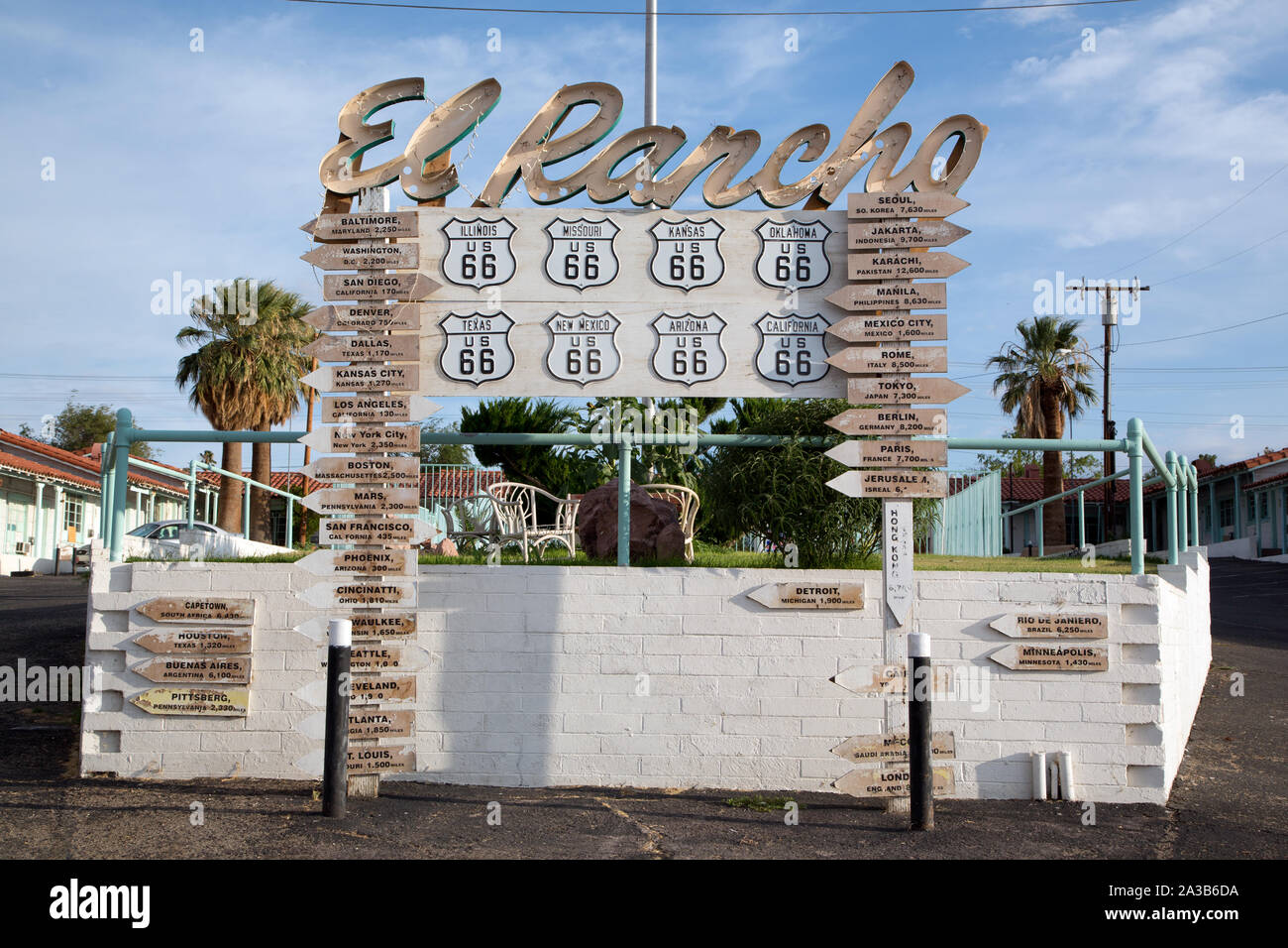 El rancho motel hi-res stock photography and images - Alamy