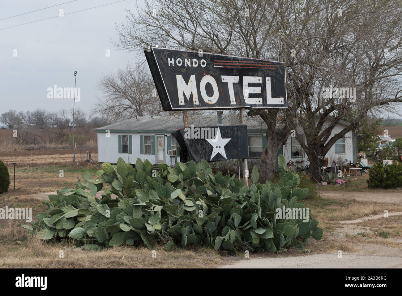 Hondo motel hi-res stock photography and images - Alamy