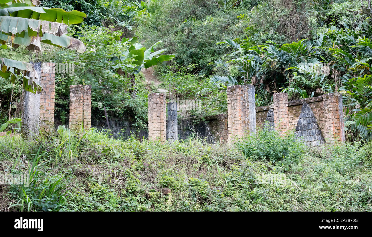 Simple house for the poor, under construction ,Africa Stock Photo - Alamy