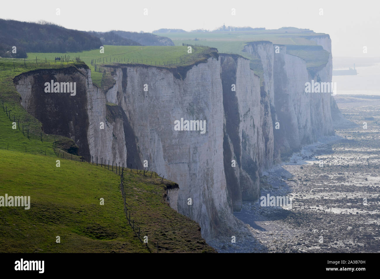 Les falaises entre le bois de Cise et mers les bains, chemins de ...