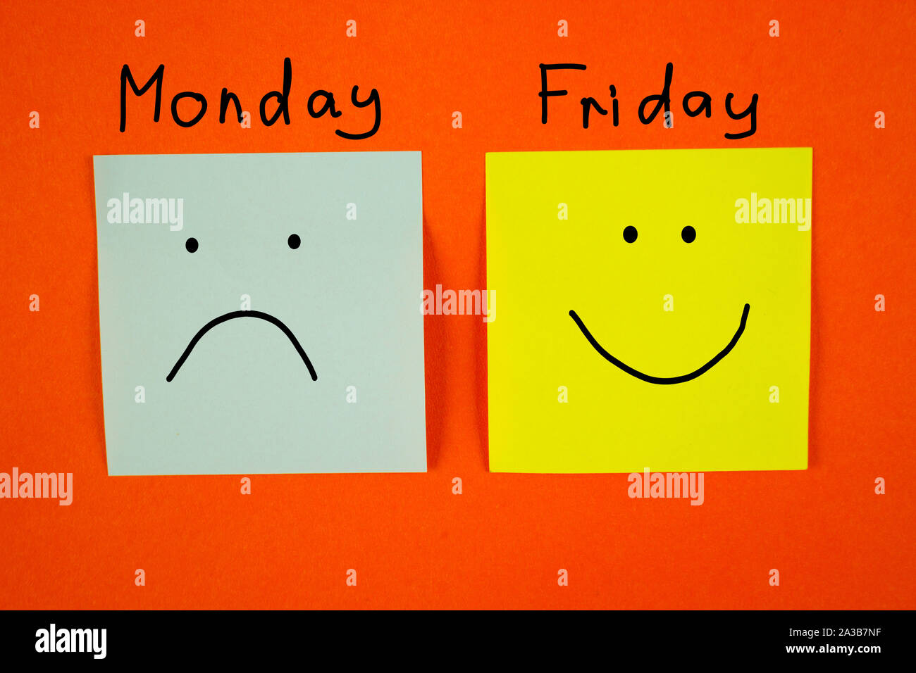 Happy Weekend Concept. Pieces of paper with happy smile Stock Photo - Alamy