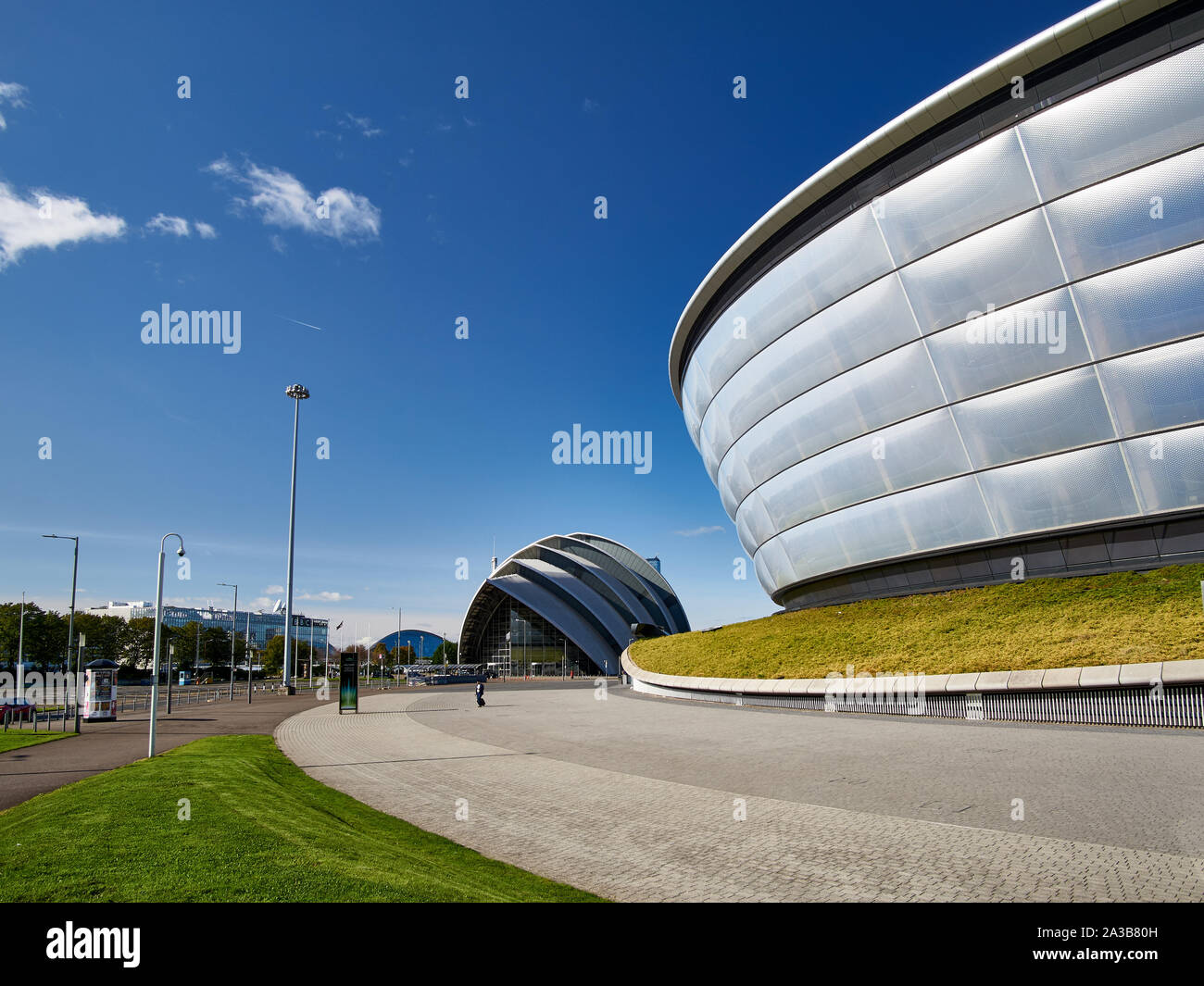 The SSE Hydro and SEC Armadillo, two landmarks of Glasgow culture and ...
