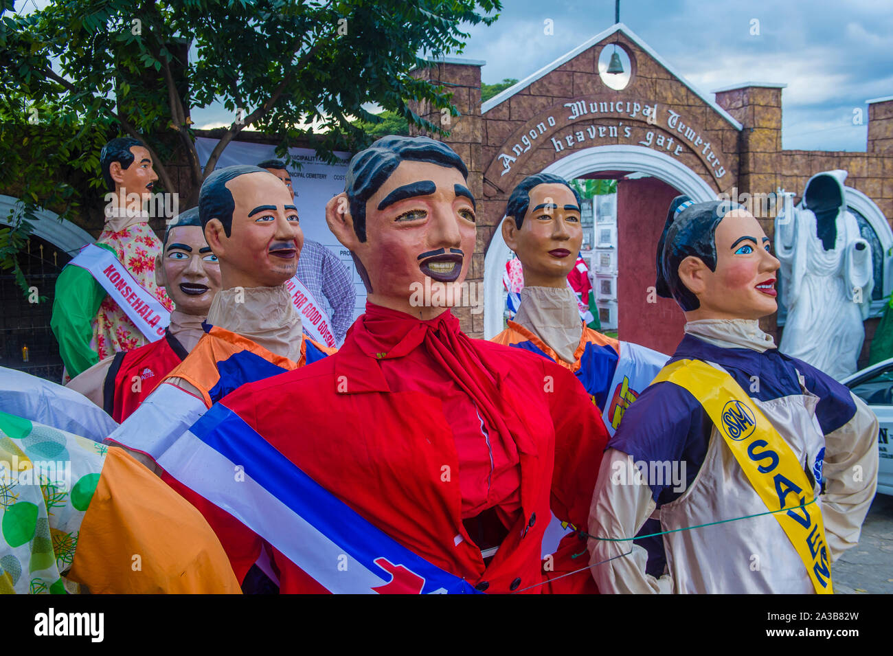 Higantes in the Higantes festival in Angono Philippines Stock Photo - Alamy