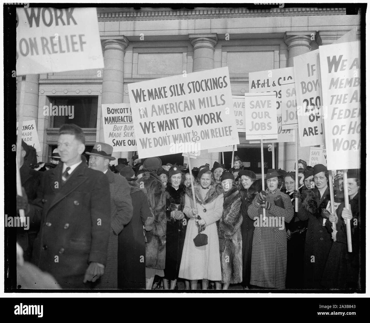 Politics center Cut Out Stock Images & Pictures - Alamy