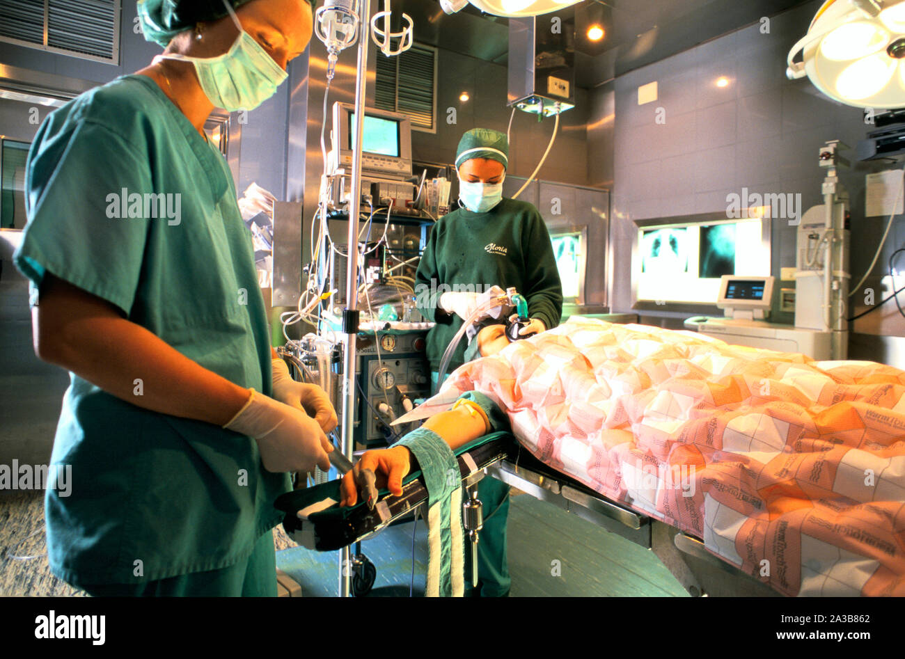 medicine, operating room, surgery Stock Photo - Alamy