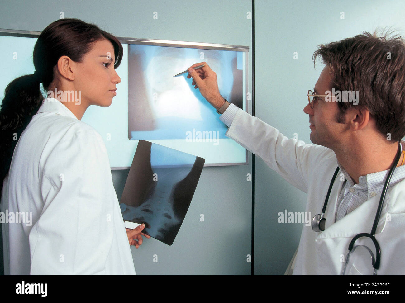 doctors with x rays Stock Photo - Alamy