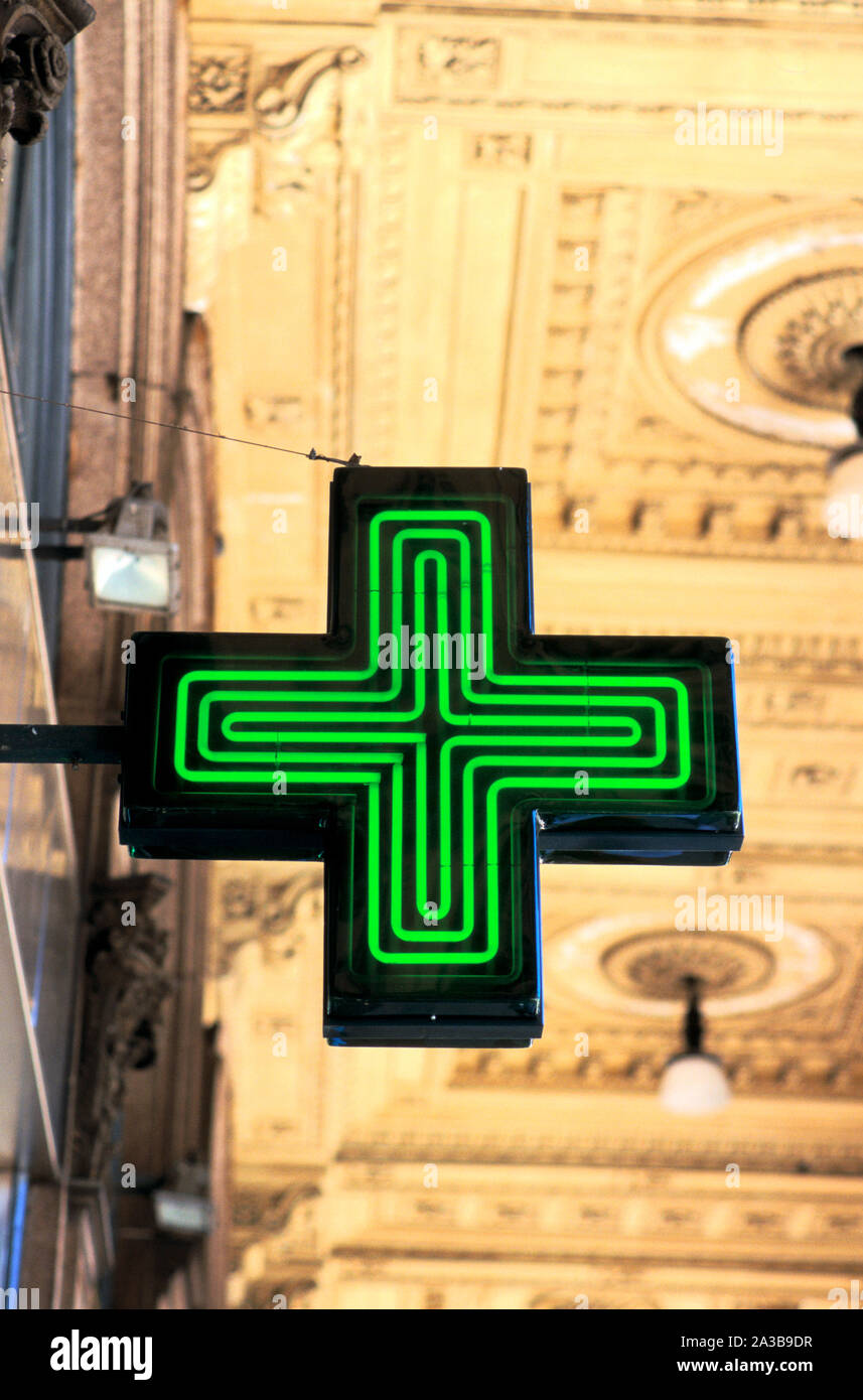 Pharmacy neon sign hi-res stock photography and images - Alamy